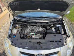 Grey Toyota Auris 2007 in Riga, with an engine capacity of 2.00 L and mileage of 239 thousand km for 2400 €, photo 6 on AUTOMOTO.COM.LV