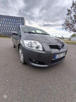 Pelēks Toyota Auris 2007 Kauņa, ar dzinēja tilpumu 2.00 L un nobraukumu 210 tūkst. km par 2450 €, foto 6 vietnē AUTOMOTO.COM.LV