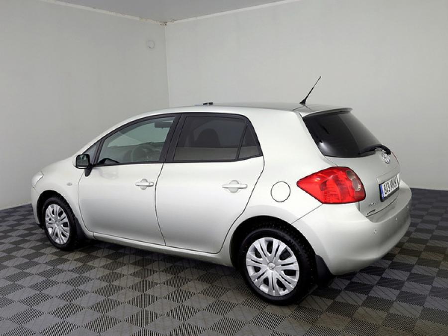 Pelēks Toyota Auris 2007 Tallina, ar dzinēja tilpumu 1.60 L un nobraukumu 237 tūkst. km par 2199 €, foto 5 vietnē AUTOMOTO.COM.LV