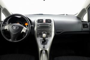 Pelēks Toyota Auris 2007 Tallina, ar dzinēja tilpumu 1.60 L un nobraukumu 237 tūkst. km par 2199 €, foto 6 vietnē AUTOMOTO.COM.LV