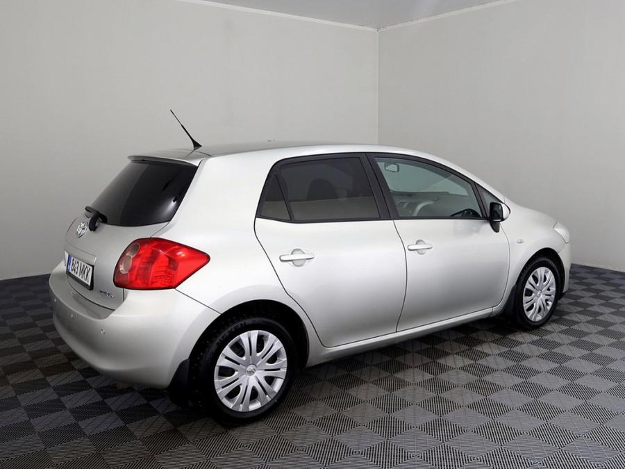 Pelēks Toyota Auris 2007 Tallina, ar dzinēja tilpumu 1.60 L un nobraukumu 237 tūkst. km par 2199 €, foto 13 vietnē AUTOMOTO.COM.LV