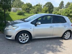 Pelēks Toyota Auris 2007 Rīga, ar dzinēja tilpumu 2.20 L un nobraukumu 0 tūkst. km par 1700 €, foto 9 vietnē AUTOMOTO.COM.LV