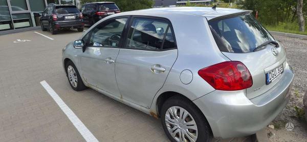 Toyota Auris 2007 Viļņa vietnē Pelēks Toyota Auris 2007 Viļņa, ar dzinēja tilpumu 1.60 L un nobraukumu 357 tūkst. km par 1400 €, foto 11 vietnē AUTOMOTO.COM.LV