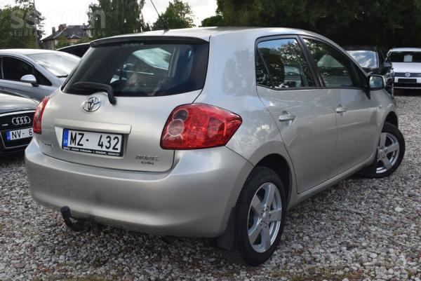 Grey Toyota Auris 2007 in Kuldiga, with an engine capacity of 2.00 L and mileage of 0 thousand km for 3150 €, photo 3 on AUTOMOTO.COM.LV