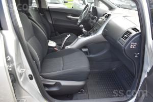 Pelēks Toyota Auris 2007 Kuldīga, ar dzinēja tilpumu 2.00 L un nobraukumu 0 tūkst. km par 3150 €, foto 9 vietnē AUTOMOTO.COM.LV