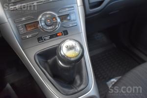 Pelēks Toyota Auris 2007 Kuldīga, ar dzinēja tilpumu 2.00 L un nobraukumu 0 tūkst. km par 3150 €, foto 11 vietnē AUTOMOTO.COM.LV
