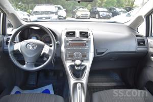 Pelēks Toyota Auris 2007 Kuldīga, ar dzinēja tilpumu 2.00 L un nobraukumu 0 tūkst. km par 3150 €, foto 21 vietnē AUTOMOTO.COM.LV