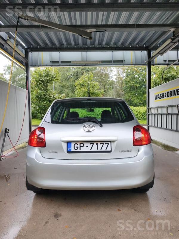 Тойота Аурис 2007 в Рига на AUTOMOTO.COM.LV Серый Тойота Аурис 2007 в Рига, объемом двигателя 1.40 л и пробегом 310 тыс. км за 2150 €, фото 7 на AUTOMOTO.COM.LV