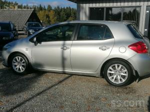 Grey Toyota Auris 2007 in Valmiera, with an engine capacity of 2.20 L and mileage of 368 thousand km for 2250 €, photo 10 on AUTOMOTO.COM.LV