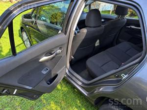 Pelēks Toyota Auris 2007 Rīga, ar dzinēja tilpumu 2.00 L un nobraukumu 341 tūkst. km par 2500 €, foto 7 vietnē AUTOMOTO.COM.LV