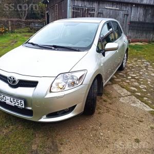 Тойота Аурис 2007 в Лиепая на AUTOMOTO.COM.LV Серый Тойота Аурис 2007 в Лиепая, объемом двигателя 1.60 л и пробегом 206 тыс. км за 1450 €, фото 1 на AUTOMOTO.COM.LV