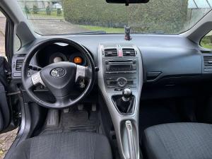 Pelēks Toyota Auris 2008 Šilalė, ar dzinēja tilpumu 2.00 L un nobraukumu 288 tūkst. km par 2950 €, foto 27 vietnē AUTOMOTO.COM.LV