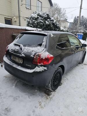 Pelēks Toyota Auris 2008 Kauņa, ar dzinēja tilpumu 1.36 L un nobraukumu 164 tūkst. km par 2500 €, foto 3 vietnē AUTOMOTO.COM.LV