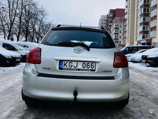 Pelēks Toyota Auris 2008 Klaipėda, ar dzinēja tilpumu 1.60 L un nobraukumu 208 tūkst. km par 3500 €, foto 5 vietnē AUTOMOTO.COM.LV