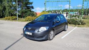 Pelēks Toyota Auris 2008 Rīga, ar dzinēja tilpumu 1.60 L un nobraukumu 310 tūkst. km par 2300 €, foto 5 vietnē AUTOMOTO.COM.LV