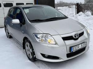 Grey Toyota Auris 2008 in Prienai, with an engine capacity of 1.60 L and mileage of 165 thousand km for 2650 €, photo 7 on AUTOMOTO.COM.LV