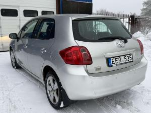 Grey Toyota Auris 2008 in Prienai, with an engine capacity of 1.60 L and mileage of 165 thousand km for 2650 €, photo 9 on AUTOMOTO.COM.LV
