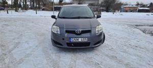 Pelēks Toyota Auris 2008 Jonava, ar dzinēja tilpumu 2.00 L un nobraukumu 252 tūkst. km par 1850 €, foto 8 vietnē AUTOMOTO.COM.LV