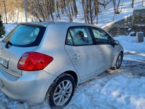 Pelēks Toyota Auris 2008 Kauņa, ar dzinēja tilpumu 2.00 L un nobraukumu 263 tūkst. km par 2100 €, foto 5 vietnē AUTOMOTO.COM.LV