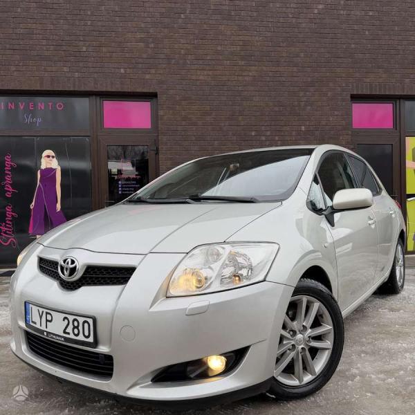 Pelēks Toyota Auris 2008 Kaišiadorys, ar dzinēja tilpumu 2.00 L un nobraukumu 263 tūkst. km par 2550 €, foto 1 vietnē AUTOMOTO.COM.LV
