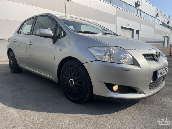 Grey Toyota Auris 2008 in Vilnius, with an engine capacity of 2.00 L and mileage of 270 thousand km for 1200 €, photo 8 on AUTOMOTO.COM.LV