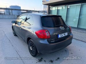 Grey Toyota Auris 2008 in Tallinn, with an engine capacity of 1.60 L and mileage of 206 thousand km for 1790 €, photo 3 on AUTOMOTO.COM.LV