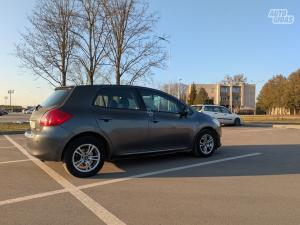 Grey Toyota Auris 2008 in Kaunas, with an engine capacity of 1.40 L and mileage of 165 thousand km for 2600 €, photo 2 on AUTOMOTO.COM.LV