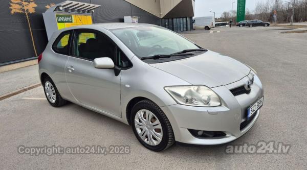 Grey Toyota Auris 2008 in Tallinn, with an engine capacity of 1.60 L and mileage of 195 thousand km for 3000 €, photo 2 on AUTOMOTO.COM.LV