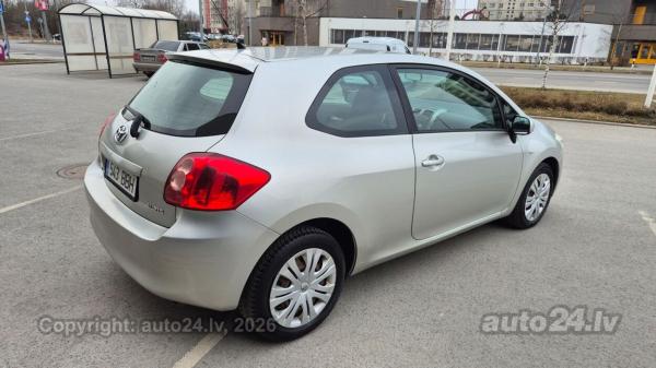 Grey Toyota Auris 2008 in Tallinn, with an engine capacity of 1.60 L and mileage of 195 thousand km for 3000 €, photo 4 on AUTOMOTO.COM.LV