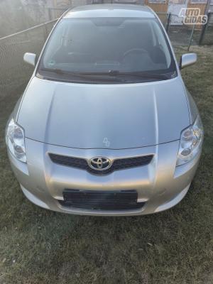 Pelēks Toyota Auris 2008 Alīta, ar dzinēja tilpumu 1.60 L un nobraukumu 156 tūkst. km par 2900 €, foto 3 vietnē AUTOMOTO.COM.LV