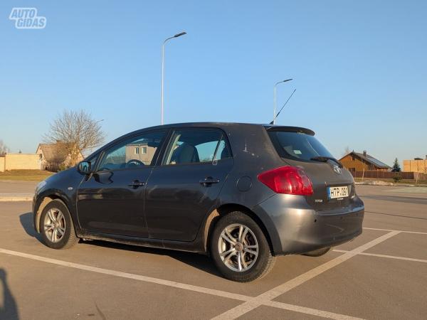 Grey Toyota Auris 2008 in Kaunas, with an engine capacity of 1.40 L and mileage of 165 thousand km for 2400 €, photo 5 on AUTOMOTO.COM.LV