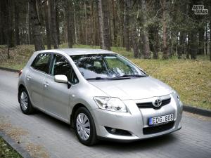 Pelēks Toyota Auris 2008 Viļņa, ar dzinēja tilpumu 1.60 L un nobraukumu 211 tūkst. km par 2800 €, foto 4 vietnē AUTOMOTO.COM.LV
