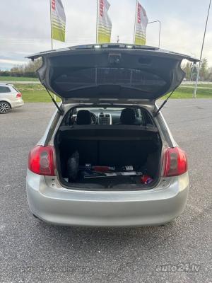 Pelēks Toyota Auris 2008 Mardu, ar dzinēja tilpumu 1.40 L un nobraukumu 426 tūkst. km par 1990 €, foto 8 vietnē AUTOMOTO.COM.LV