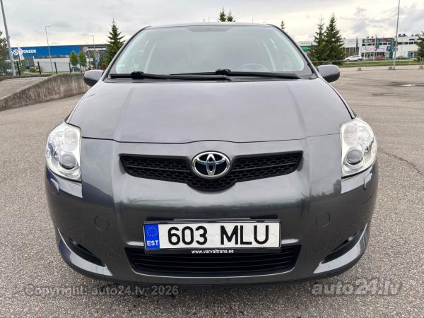 Pelēks Toyota Auris 2008 Paide, ar dzinēja tilpumu 1.60 L un nobraukumu 133 tūkst. km par 3590 €, foto 2 vietnē AUTOMOTO.COM.LV