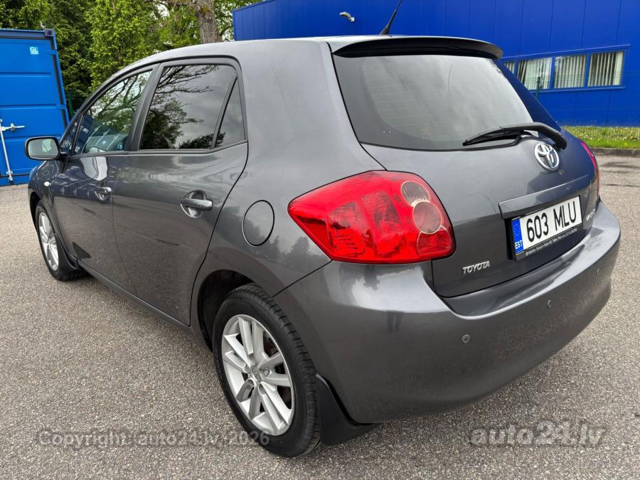 Pelēks Toyota Auris 2008 Paide, ar dzinēja tilpumu 1.60 L un nobraukumu 133 tūkst. km par 3590 €, foto 5 vietnē AUTOMOTO.COM.LV