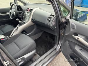 Pelēks Toyota Auris 2008 Paide, ar dzinēja tilpumu 1.60 L un nobraukumu 133 tūkst. km par 3590 €, foto 10 vietnē AUTOMOTO.COM.LV