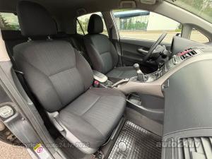 Pelēks Toyota Auris 2008 Paide, ar dzinēja tilpumu 1.60 L un nobraukumu 133 tūkst. km par 3590 €, foto 11 vietnē AUTOMOTO.COM.LV