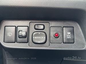 Pelēks Toyota Auris 2008 Paide, ar dzinēja tilpumu 1.60 L un nobraukumu 133 tūkst. km par 3590 €, foto 20 vietnē AUTOMOTO.COM.LV