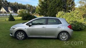 Pelēks Toyota Auris 2008 Rīga, ar dzinēja tilpumu 1.60 L un nobraukumu 264 tūkst. km par 1150 €, foto 3 vietnē AUTOMOTO.COM.LV