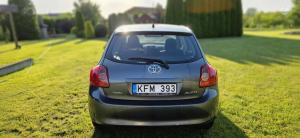 Pelēks Toyota Auris 2008 Alīta, ar dzinēja tilpumu 2.00 L un nobraukumu 183 tūkst. km par 2650 €, foto 3 vietnē AUTOMOTO.COM.LV