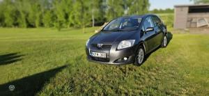 Pelēks Toyota Auris 2008 Alīta, ar dzinēja tilpumu 2.00 L un nobraukumu 183 tūkst. km par 2650 €, foto 7 vietnē AUTOMOTO.COM.LV