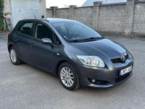 Grey Toyota Auris 2008 in Kaunas, with an engine capacity of 1.36 L and mileage of 252 thousand km for 2650 €, photo 4 on AUTOMOTO.COM.LV