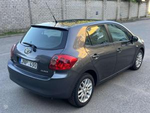 Grey Toyota Auris 2008 in Kaunas, with an engine capacity of 1.36 L and mileage of 252 thousand km for 2650 €, photo 8 on AUTOMOTO.COM.LV