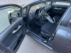 Grey Toyota Auris 2008 in Kaunas, with an engine capacity of 1.36 L and mileage of 252 thousand km for 2650 €, photo 10 on AUTOMOTO.COM.LV