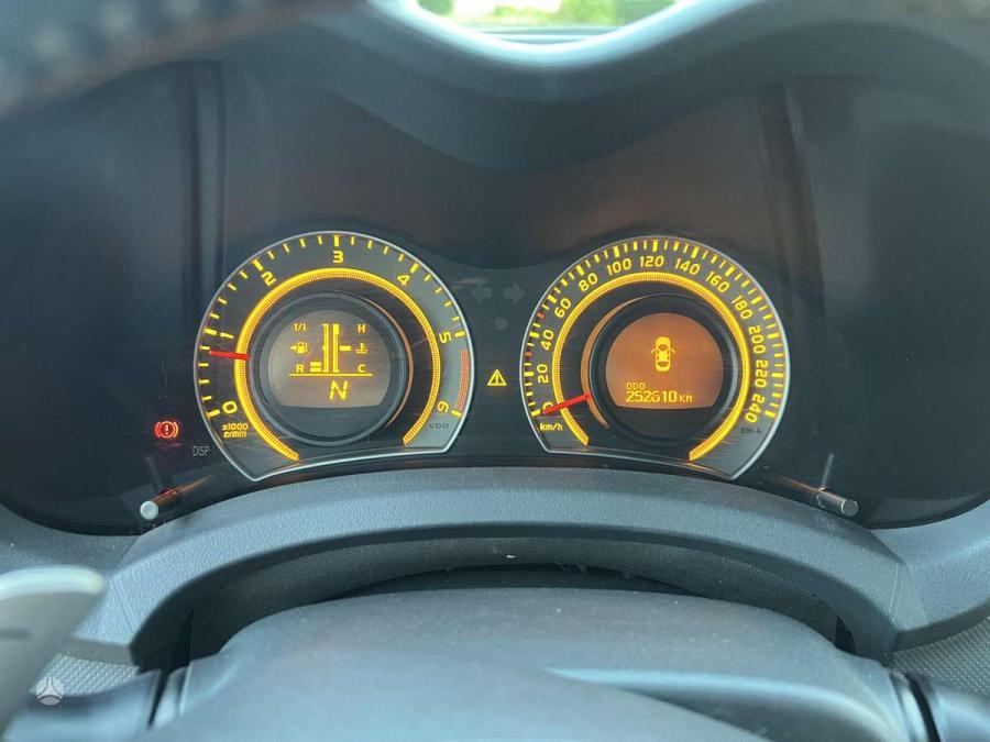 Grey Toyota Auris 2008 in Kaunas, with an engine capacity of 1.36 L and mileage of 252 thousand km for 2650 €, photo 15 on AUTOMOTO.COM.LV