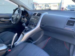 Pelēks Toyota Auris 2008 Šauļi, ar dzinēja tilpumu 2.00 L un nobraukumu 270 tūkst. km par 2150 €, foto 8 vietnē AUTOMOTO.COM.LV