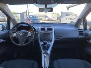 Pelēks Toyota Auris 2008 Šauļi, ar dzinēja tilpumu 2.00 L un nobraukumu 270 tūkst. km par 2150 €, foto 9 vietnē AUTOMOTO.COM.LV