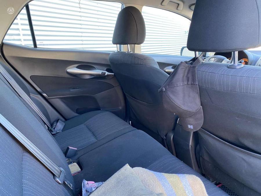 Pelēks Toyota Auris 2008 Šauļi, ar dzinēja tilpumu 2.00 L un nobraukumu 270 tūkst. km par 2150 €, foto 11 vietnē AUTOMOTO.COM.LV