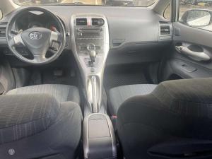Grey Toyota Auris 2008 in Salcininkai, with an engine capacity of 1.60 L and mileage of 211 thousand km for 2300 €, photo 9 on AUTOMOTO.COM.LV