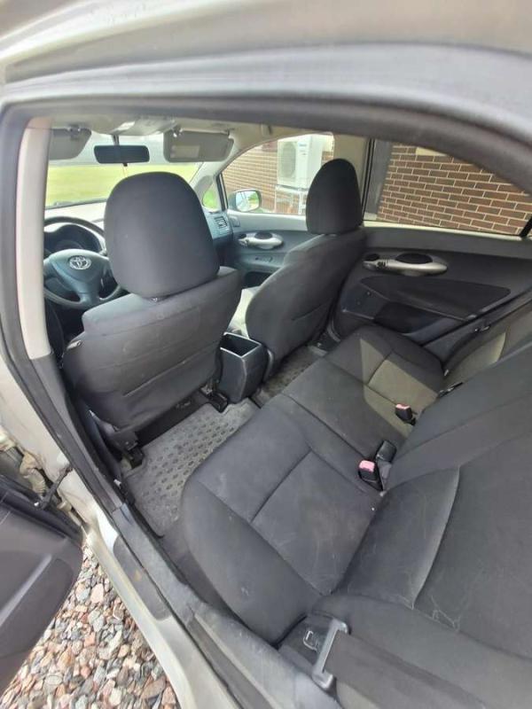Pelēks Toyota Auris 2008 Gargždai, ar dzinēja tilpumu 1.36 L un nobraukumu 270 tūkst. km par 1250 €, foto 8 vietnē AUTOMOTO.COM.LV